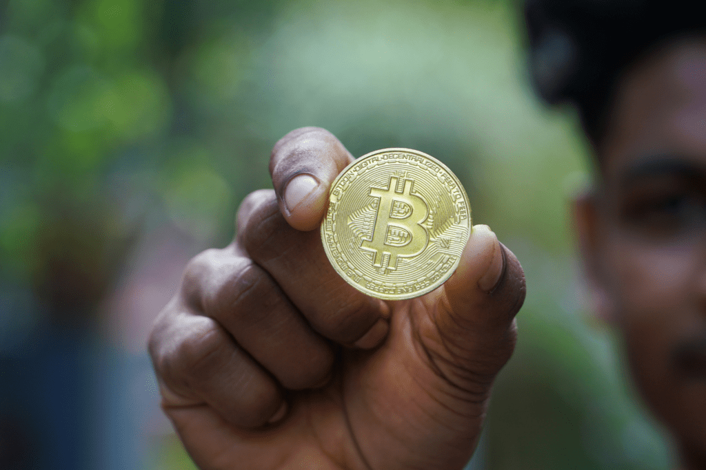 How Bitcoin contributes to financial inclusion and freedom - ElenPAY